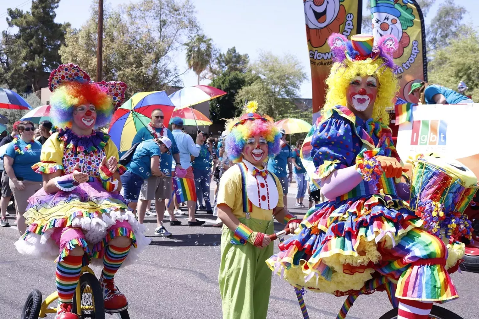 2018 Phoenix Pride Parade Celebrates LGBTQ Community | Phoenix New Times