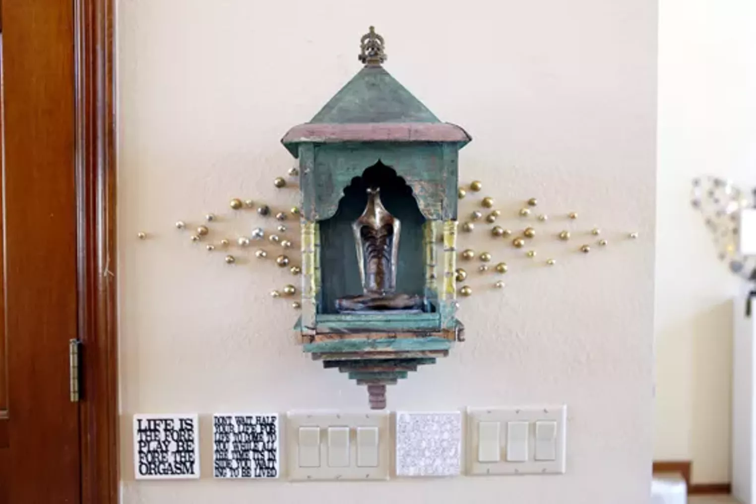 Modern Artist Dick Seeger's Magical Mystery Spiritual Tour In Photos ...