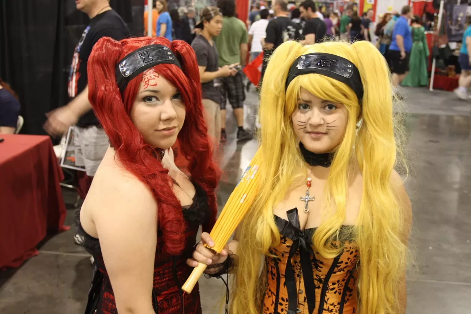 The Geek Girls, Booth Babes, and Sexy Super-heroines of Phoenix Comicon ...