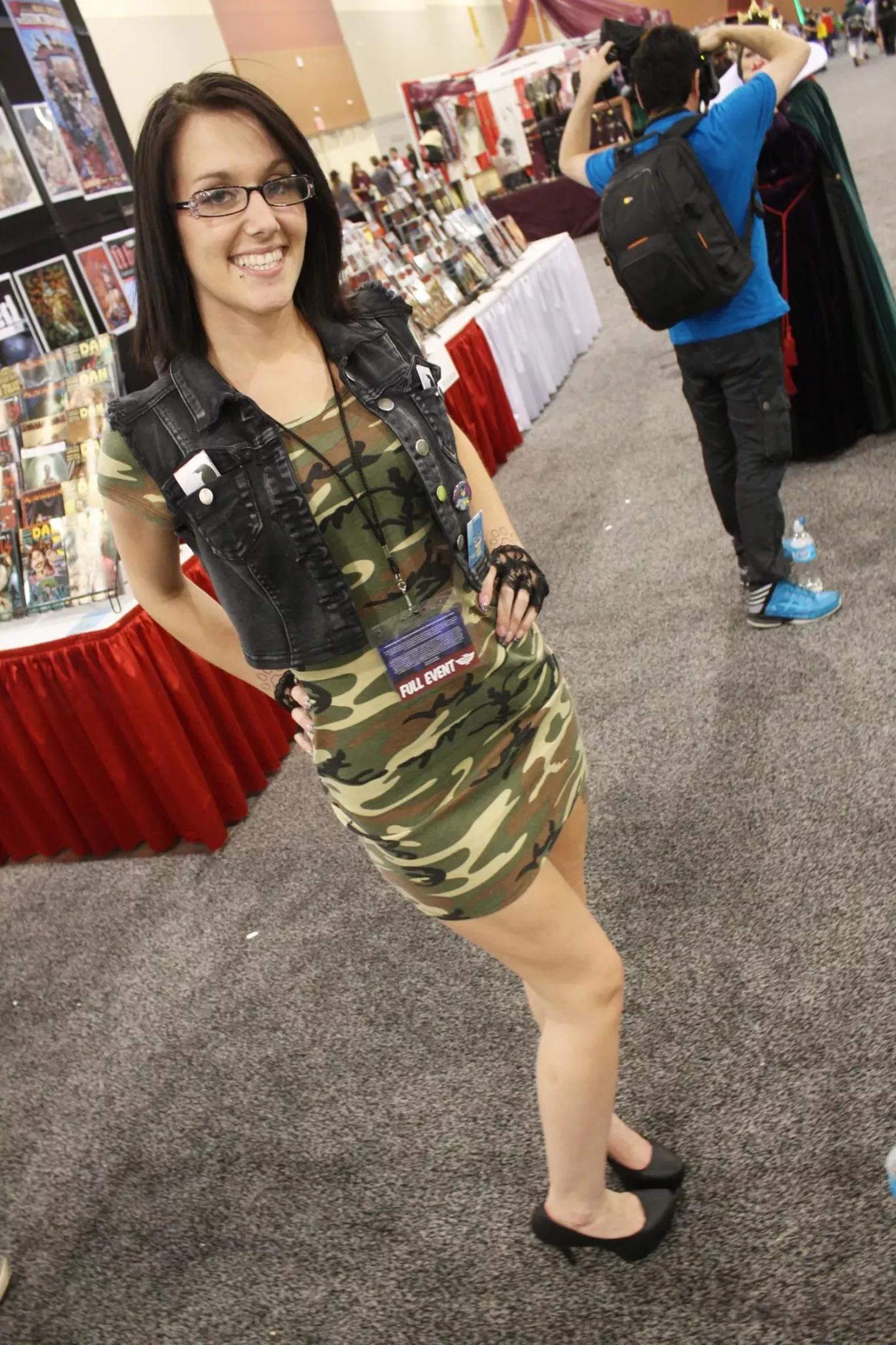 The Geek Girls, Booth Babes, and Sexy Super-heroines of Phoenix Comicon ...
