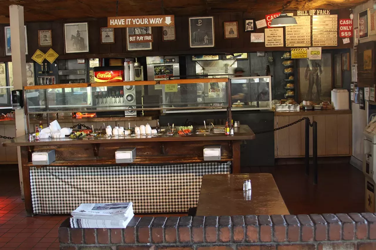 The Chuckbox | Tempe | American, Burgers | Restaurant